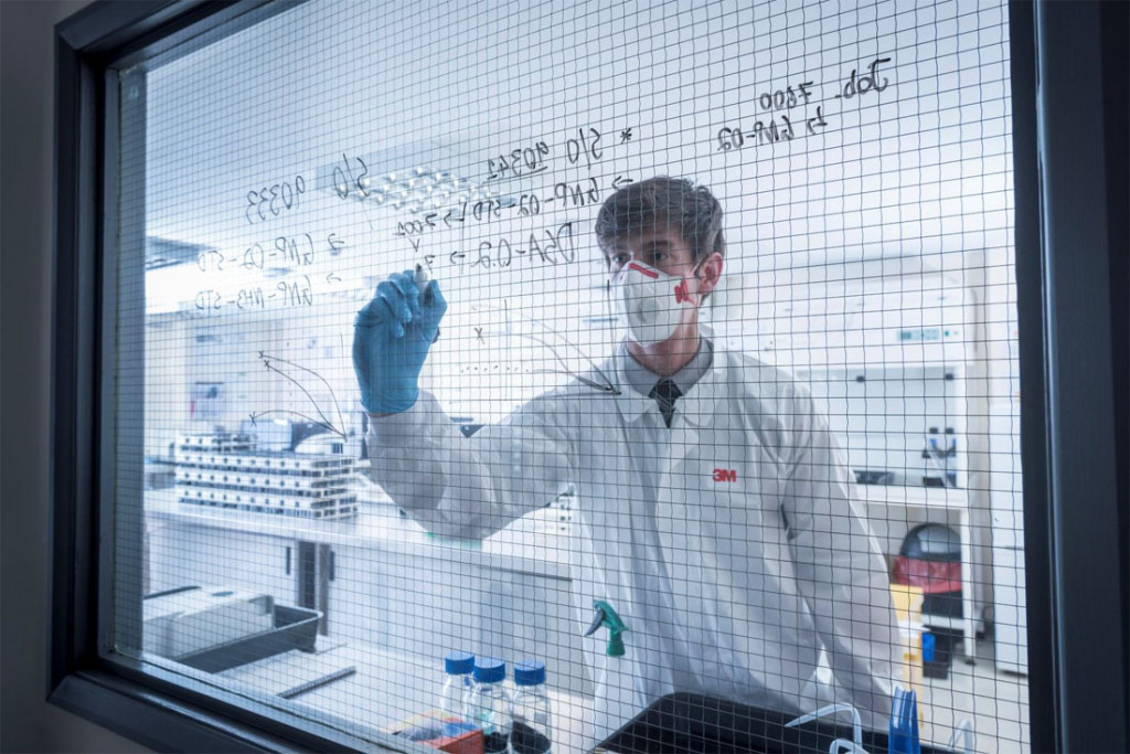 STEM Ambassadors look to the future | Science and Industry Museum