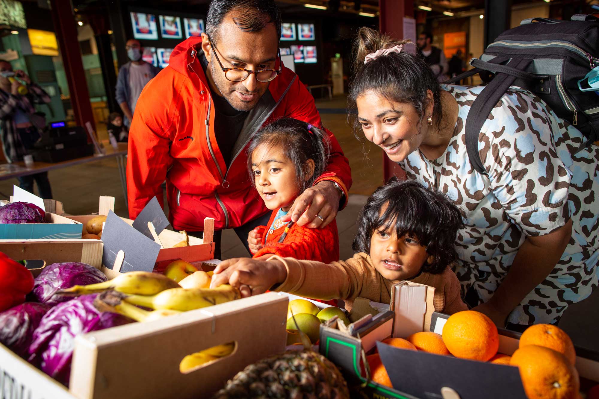 How to shop for sustainable food | Science and Industry Museum